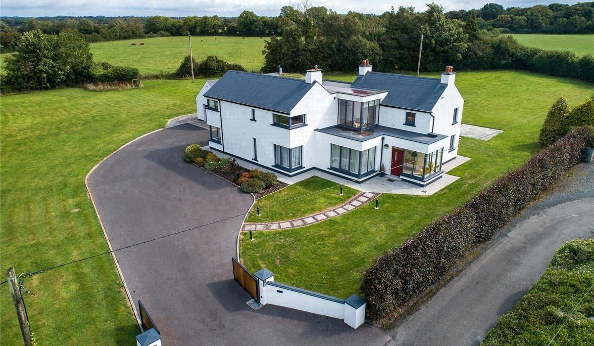 The ten most expensive houses on the market in Offaly today - 10 ...