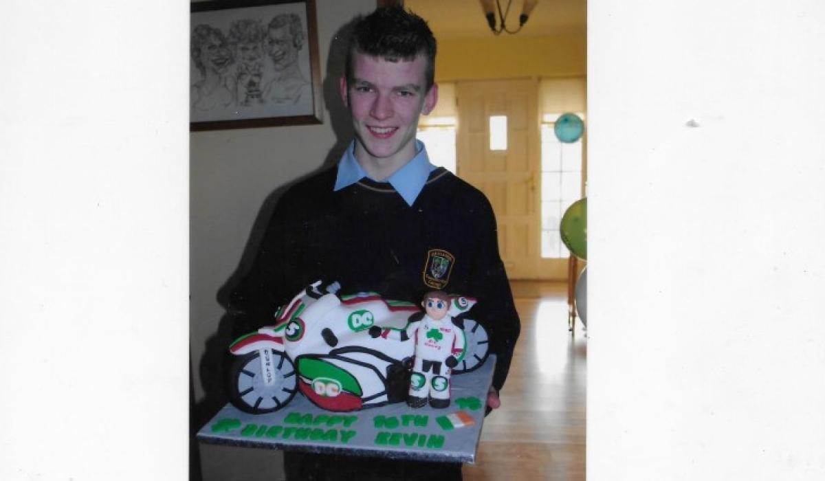 6 - 15 photos charting the rise of Offaly motorcycle racer Kevin Keyes ...