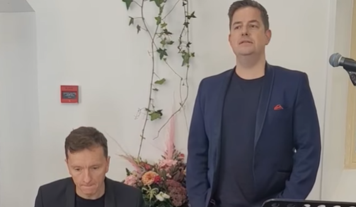 WATCH: Offaly's Simon Casey stuns wedding ceremony with rendition of Elvis classic - Offaly Live