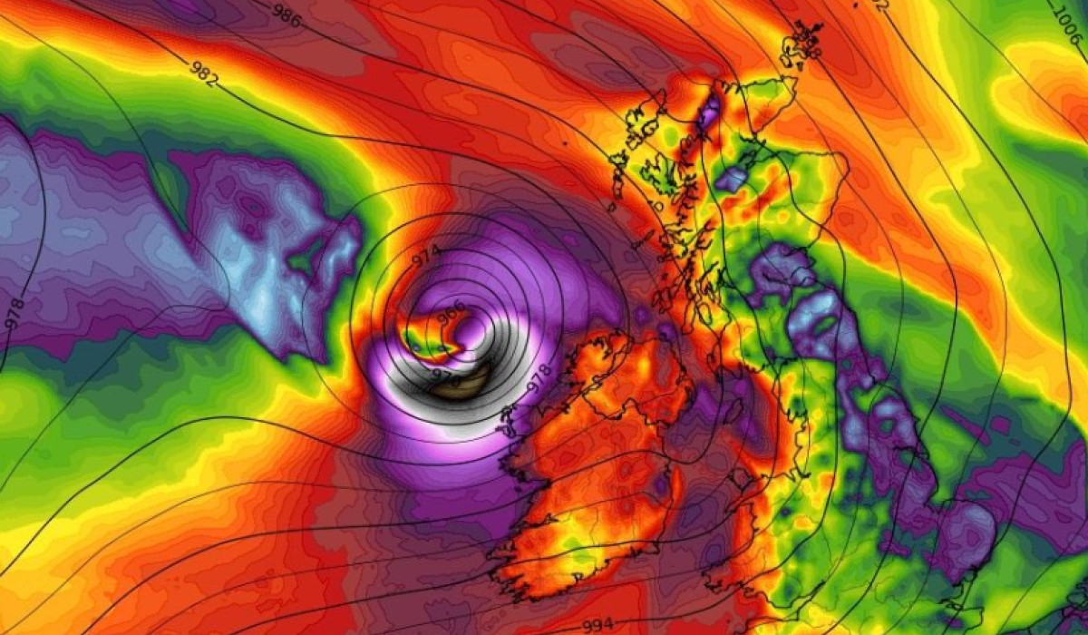 LIVE TRACKER: Track Storm Debi as it bears down on Ireland amid Status ...