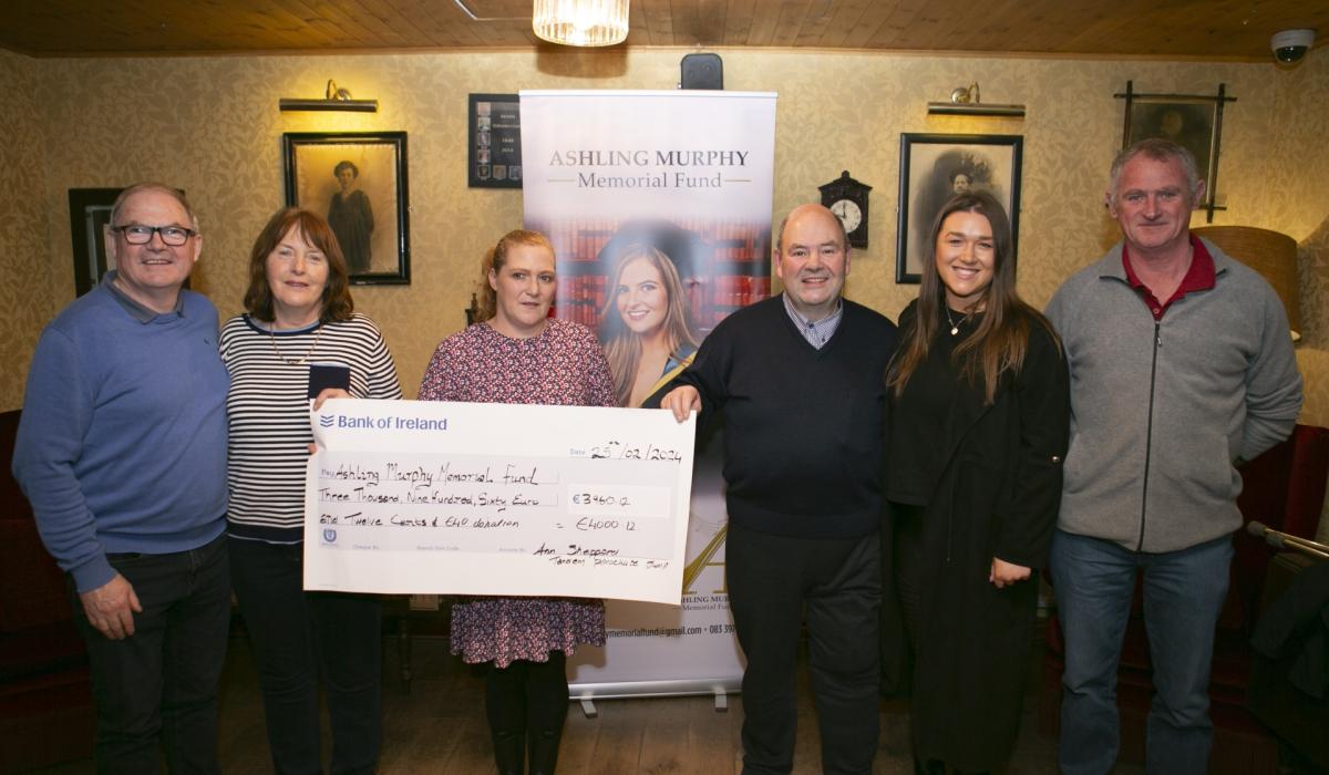 Offaly woman raises over €8,000 for Offaly Hospice and Ashling Murphy ...