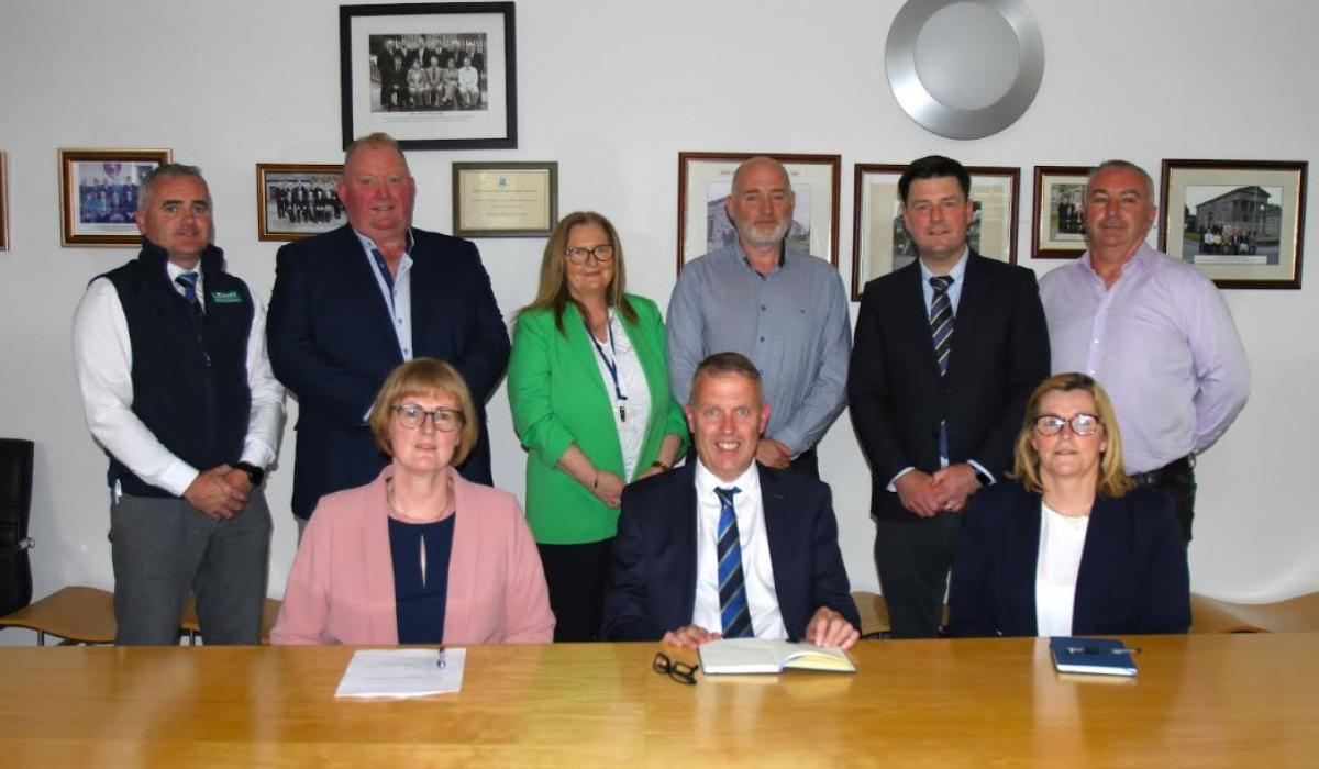 Cllr Peter Ormond elected first Cathaoirleach of new Birr Municipal ...