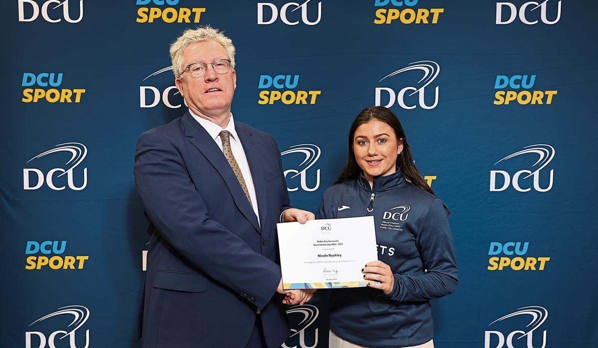 Offaly boxer receives Sports Scholarship from DCU - Offaly Live
