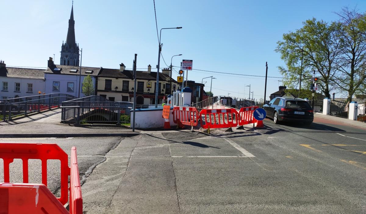 No need to worry — Kilbeggan Bridge, Tullamore will easily handle two ...