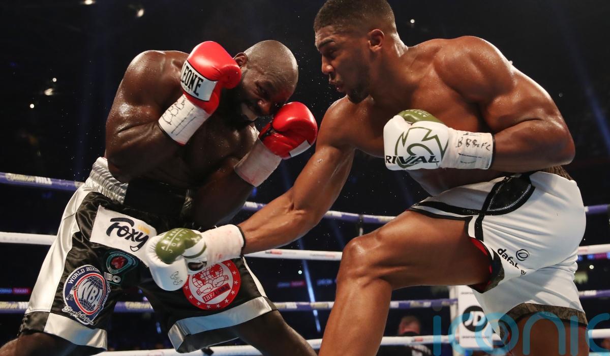 On this day in 2017: Anthony Joshua retains his IBF and WBC heavyweight titles - Offaly Live