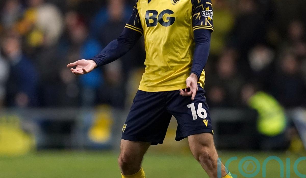 Late Ciaron Brown strike earns Oxford victory at Fleetwood - Offaly Live