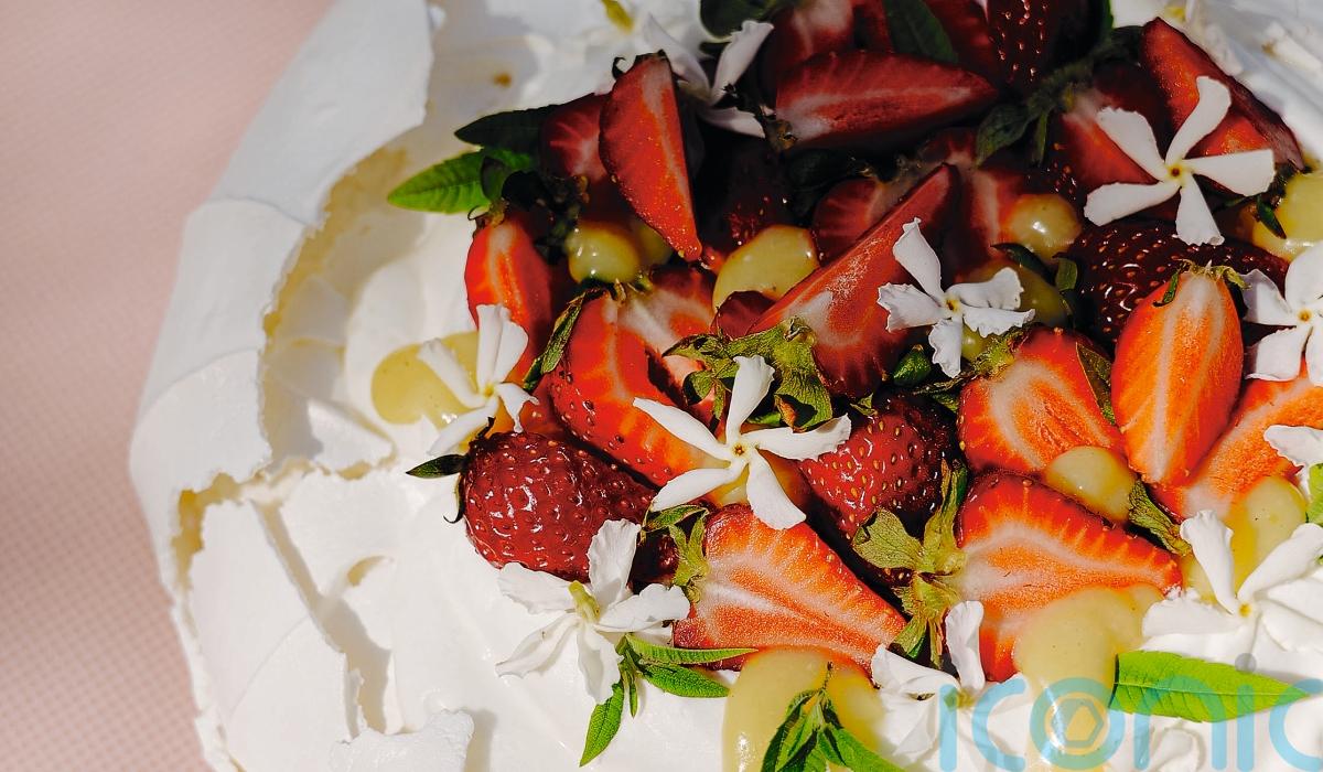 Letitia Clark’s pavlova with lemon olive oil curd - Offaly Live