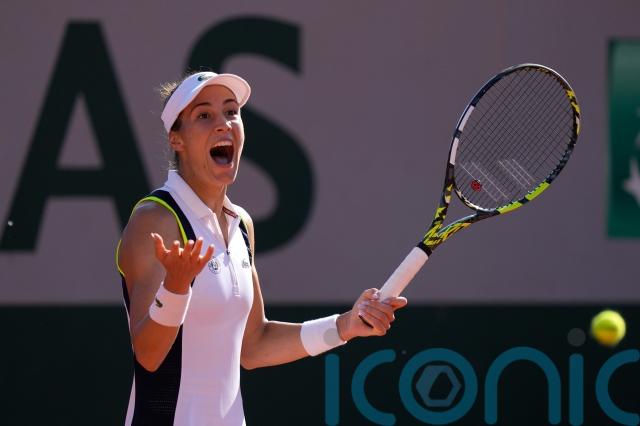 French Open day seven: Coco Gauff wins teenage battle as Iga Swiatek ...