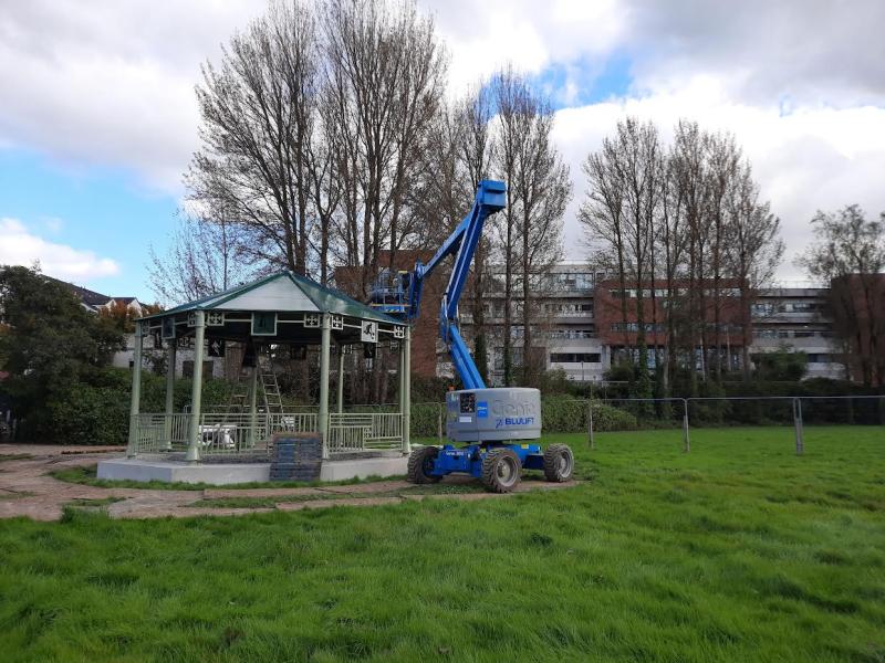 New bandstand installed at Lloyd Town Park - Offaly Live