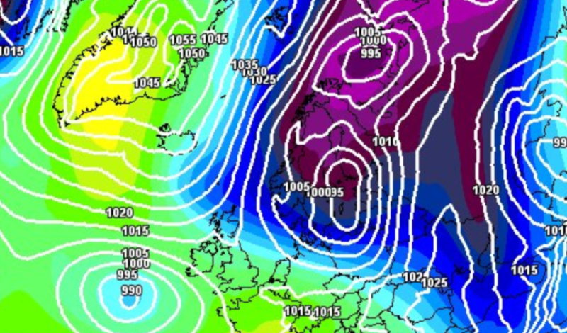 Snow threat as blast of cold weather from Greenland bearing down on ...