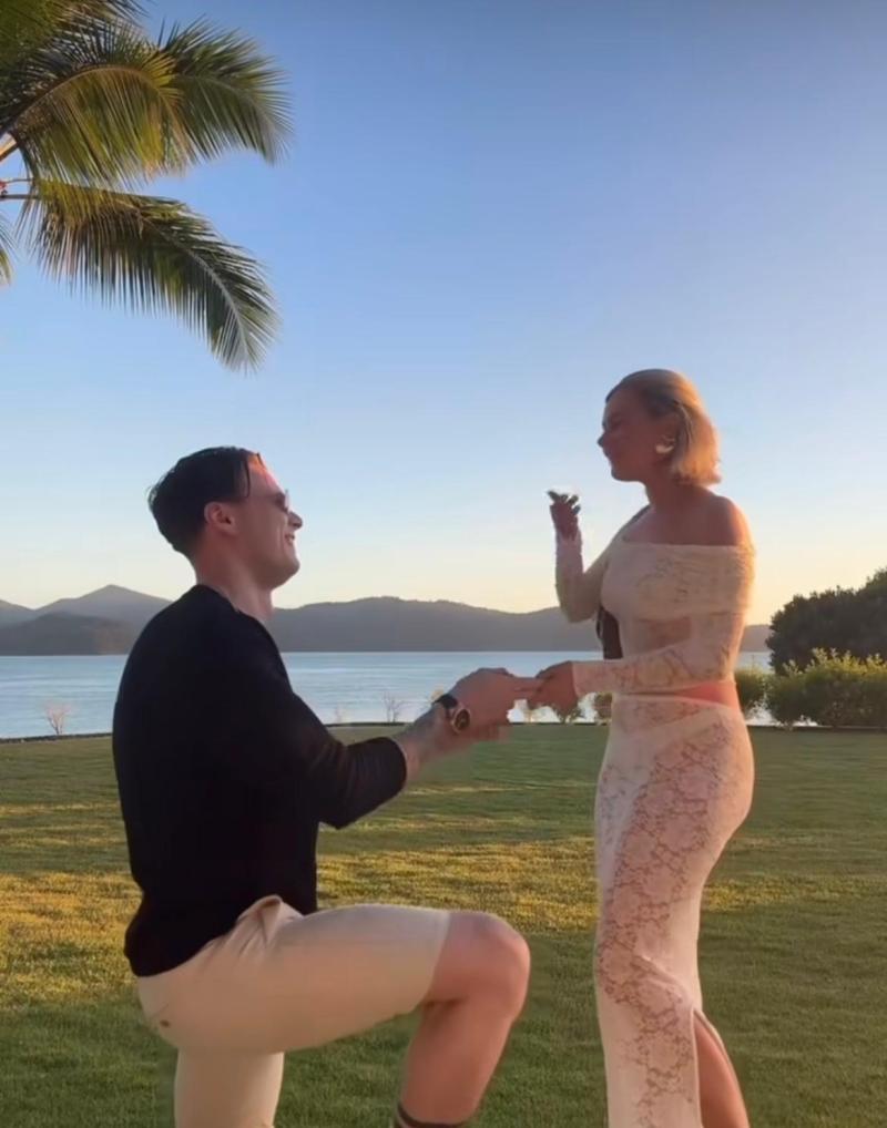 Influencer Sophie Murray announces engagement to partner Sam - Offaly Live