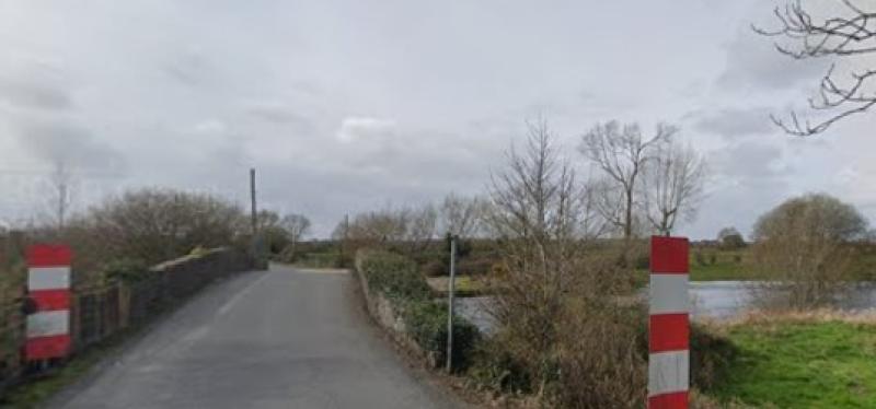 Dangerous bridge on the Offaly border 'taking huge volume of traffic ...
