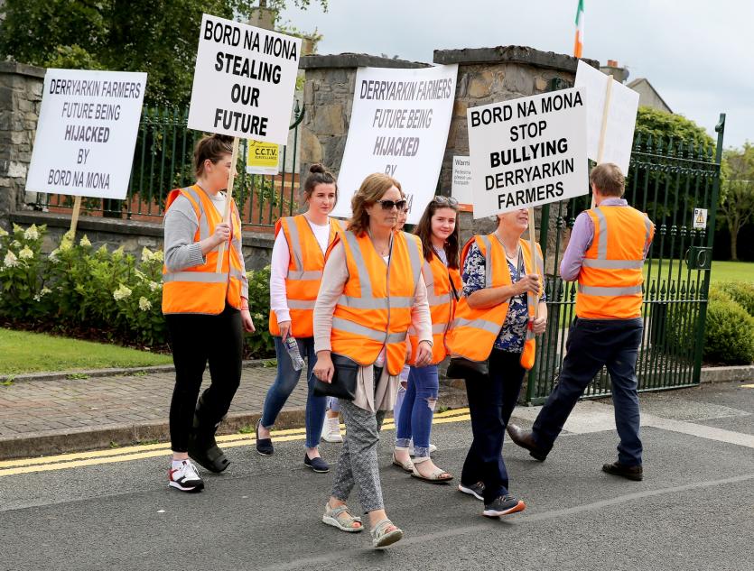 PICTURES: Offaly farmers protest outside Bord na Mona over wind farm ...