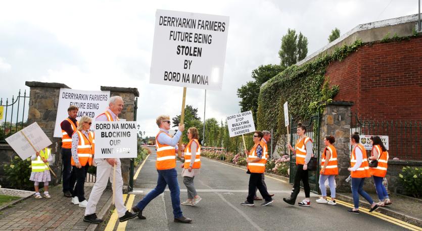 PICTURES: Offaly farmers protest outside Bord na Mona over wind farm ...