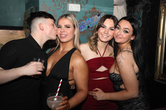 BIG PICTURE SPECIAL: Big night out and about on the town in Clara - Page 1 of 38 - Offaly Live
