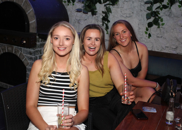 BIG PICTURE GALLERY: Out and about for a big night out on the town in Tullamore - Page 1 of 30 ...