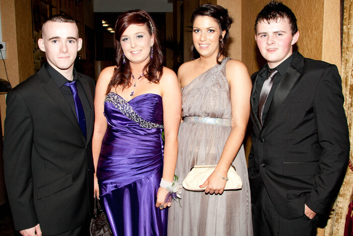 THROWBACK TUESDAY: Out and about for a big night on the town in Offaly ...