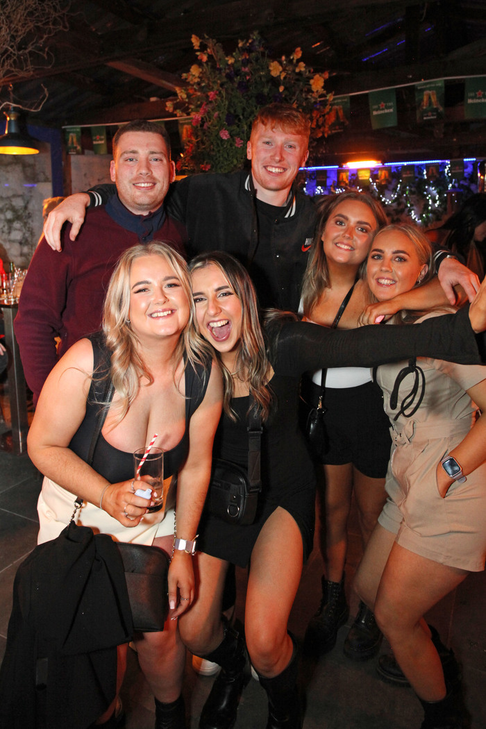 BIG PICTURE SPECIAL: Out and about for a night on the town over the weekend in Tullamore - Page ...