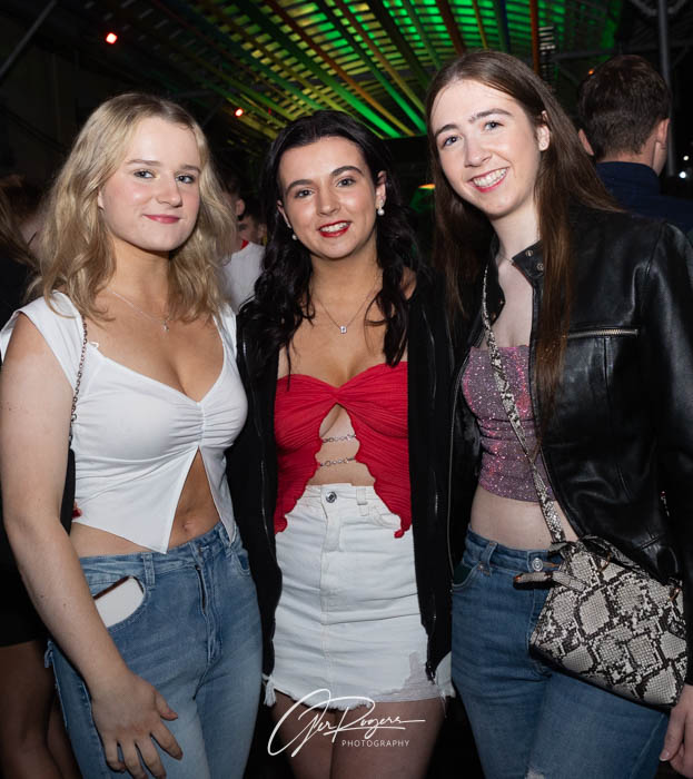 BIG PICTURE GALLERY: Spring Break & Mark McCabe bring curtain down on spectacular Canal Quarter ...