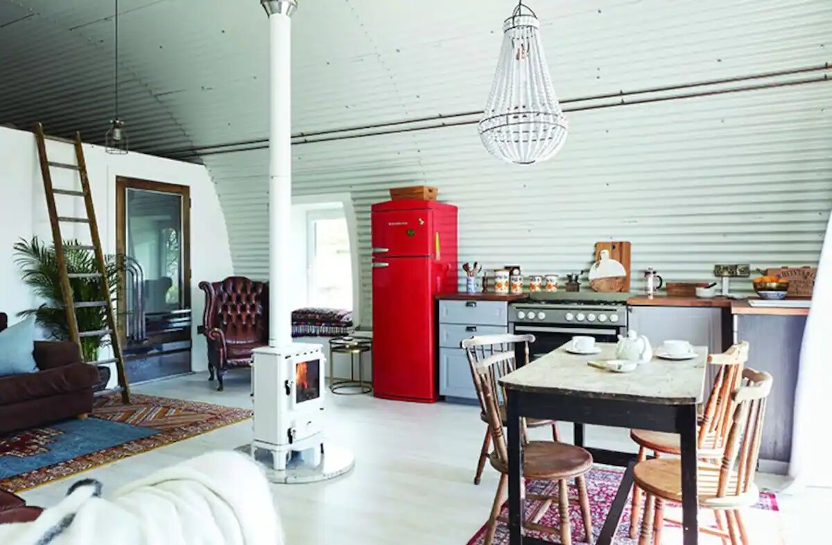 PICTURES: Irish barn offers spectacular seaside scenic views - see ...