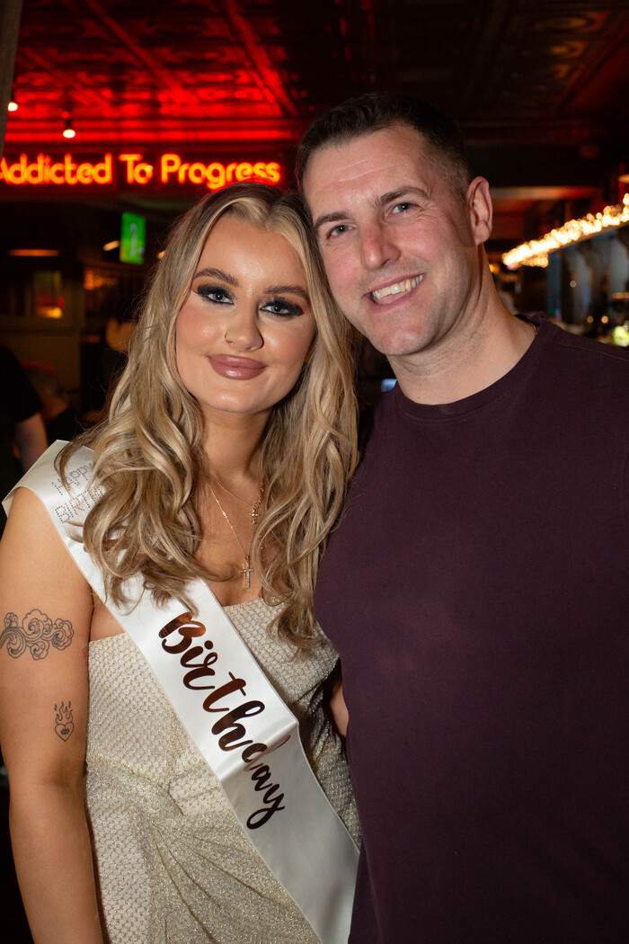 BIG PICTURE SPECIAL: Out and about for a big night on the town in ...