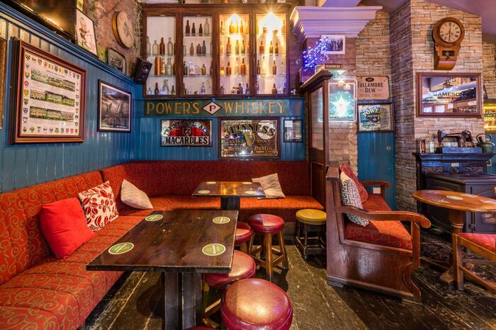 Large landmark pub and venue with great history in centre of Tullamore ...