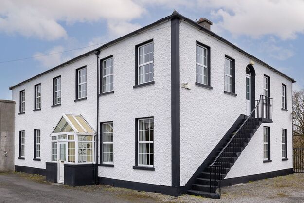 PICTURES: One of the biggest houses in Offaly town hits the market for ...