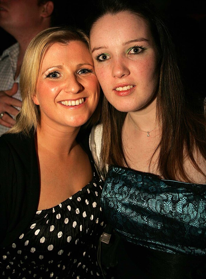 THROWBACK TUESDAY: Out and about for a night on the town in Offaly from ...