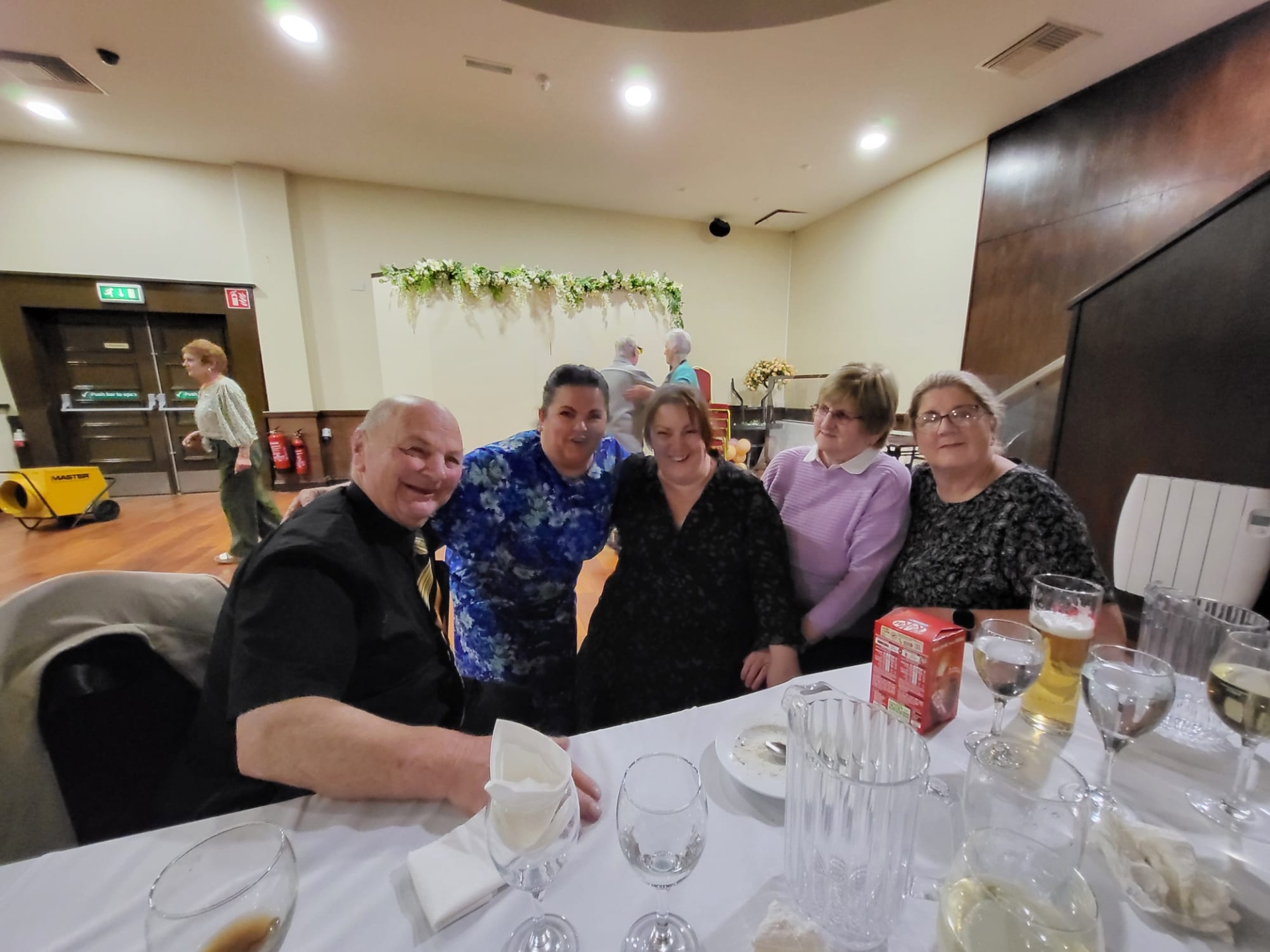 Offaly retirement group members enjoy 'bonny night on the tiles ...