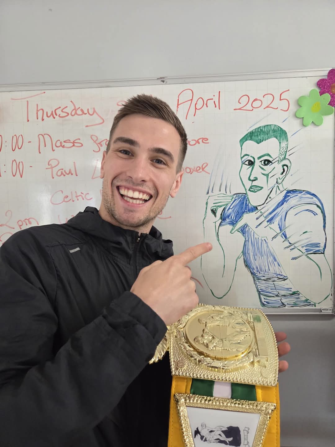 Champion Offaly boxer visits nursing home in the county - Offaly Live